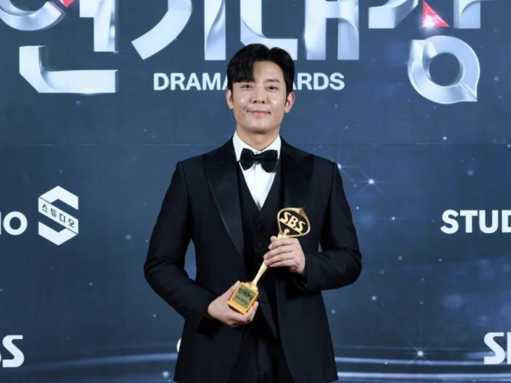 Sertai Lee Minho & Gong Hyojin, Kim Juhun Turut Terajui Drama ‘Ask The ...